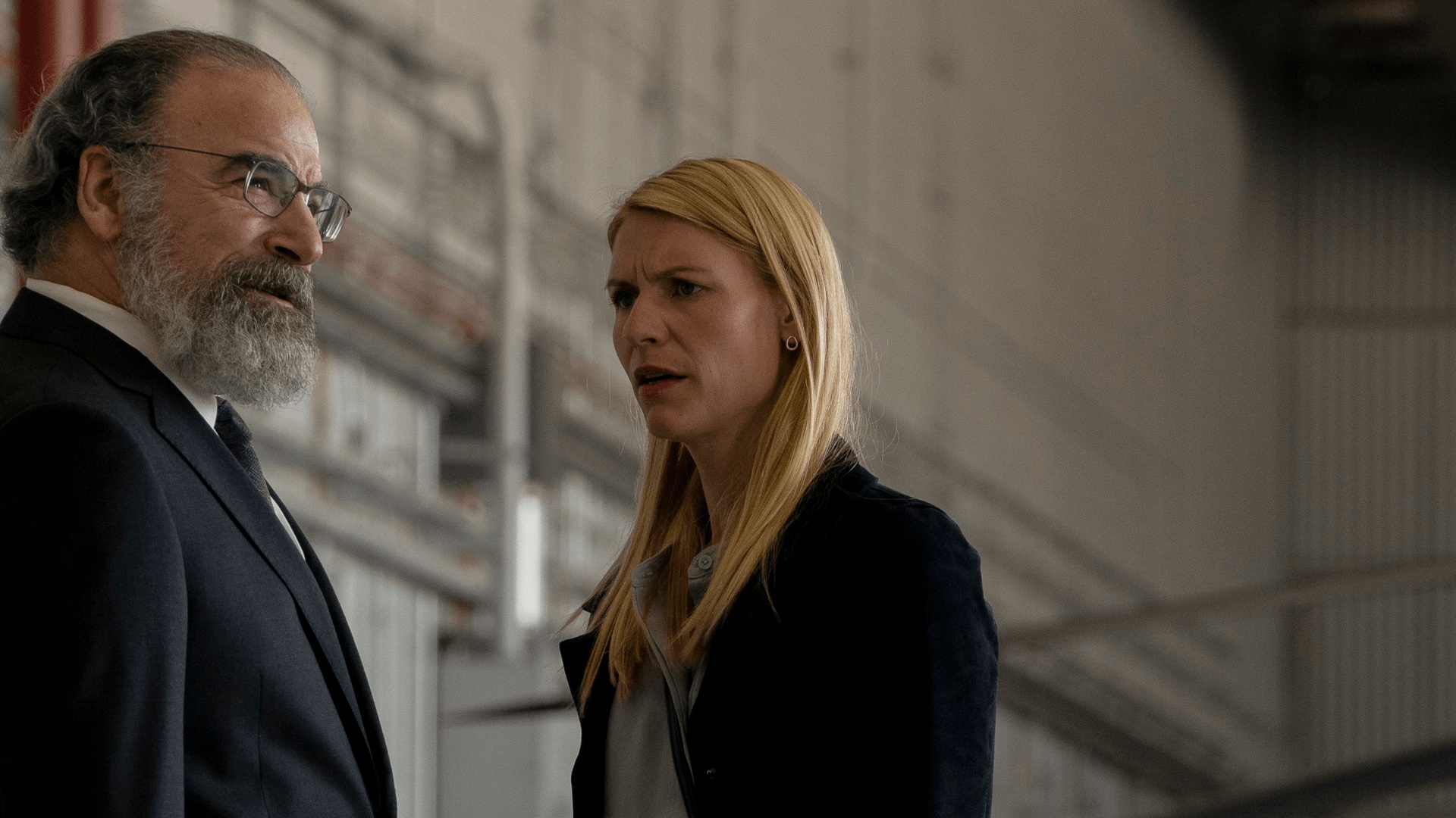 Watch Homeland S8 Episode 5 on Disney+ Libya | English French (Parisian ...