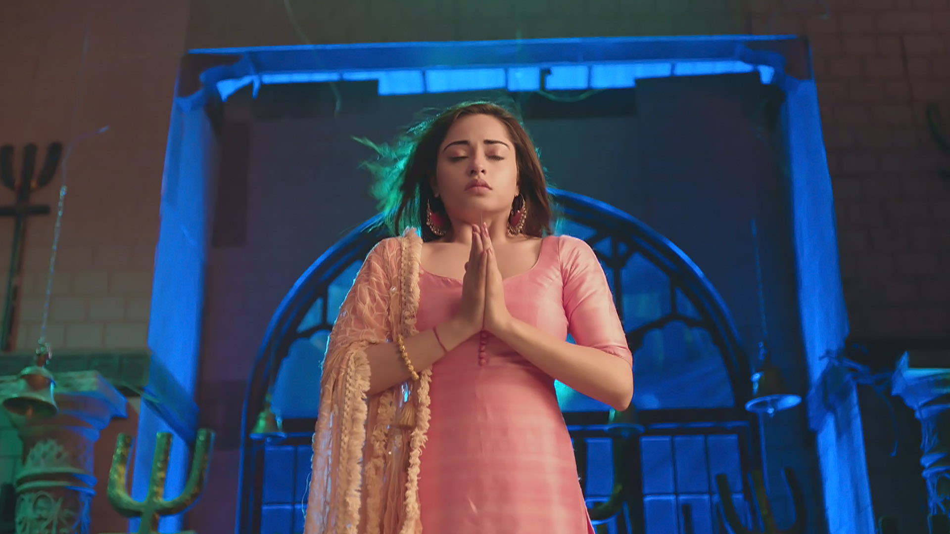 Watch Nazar S1 Episode 35 on JioHotstar