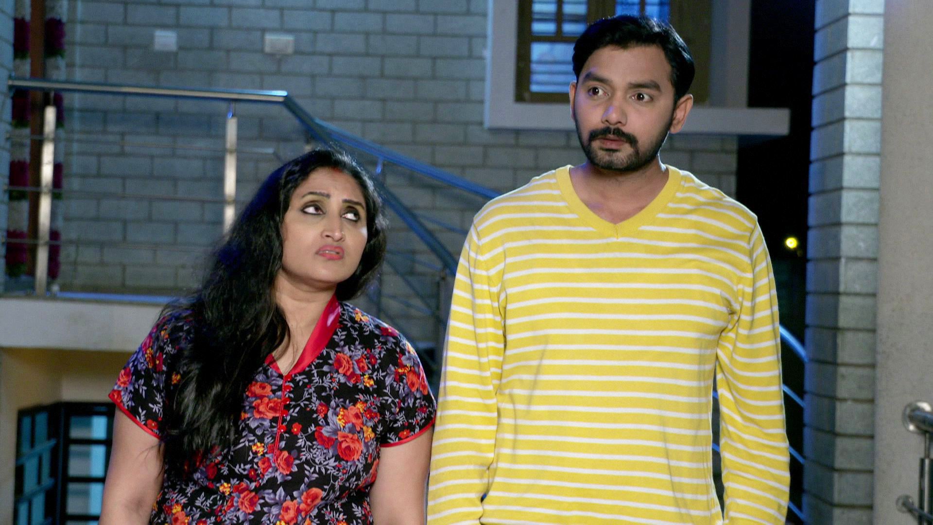 Watch Kulavadhu S1 Episode 785 on JioHotstar