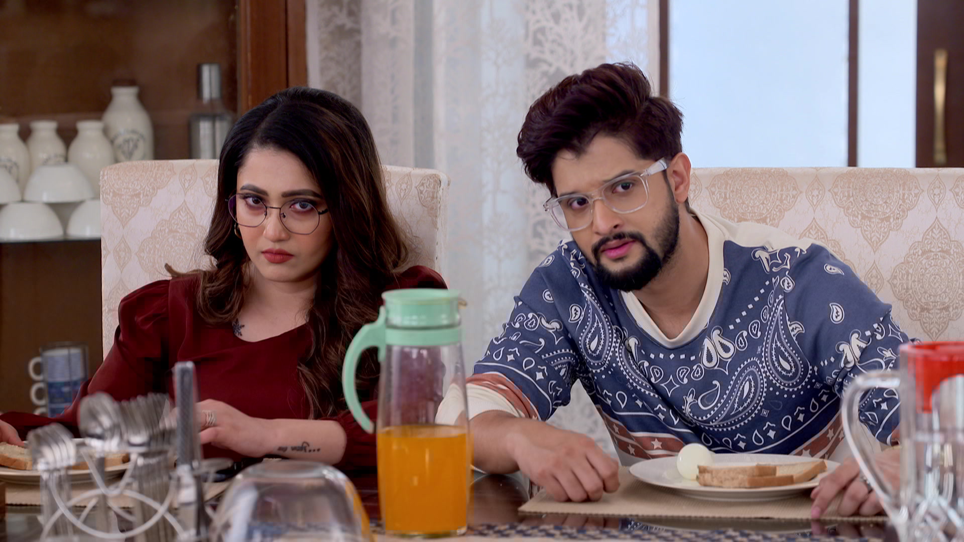 Watch Bangla Medium Episode 17 on JioHotstar