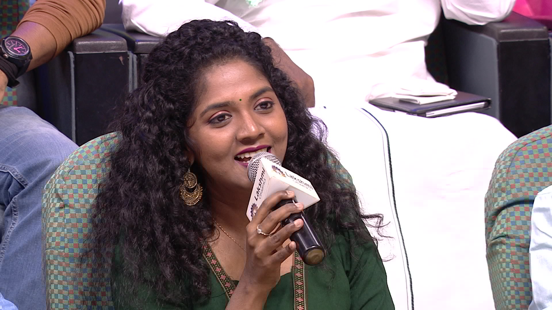 Watch Neeya Naana Episode 361 on JioHotstar