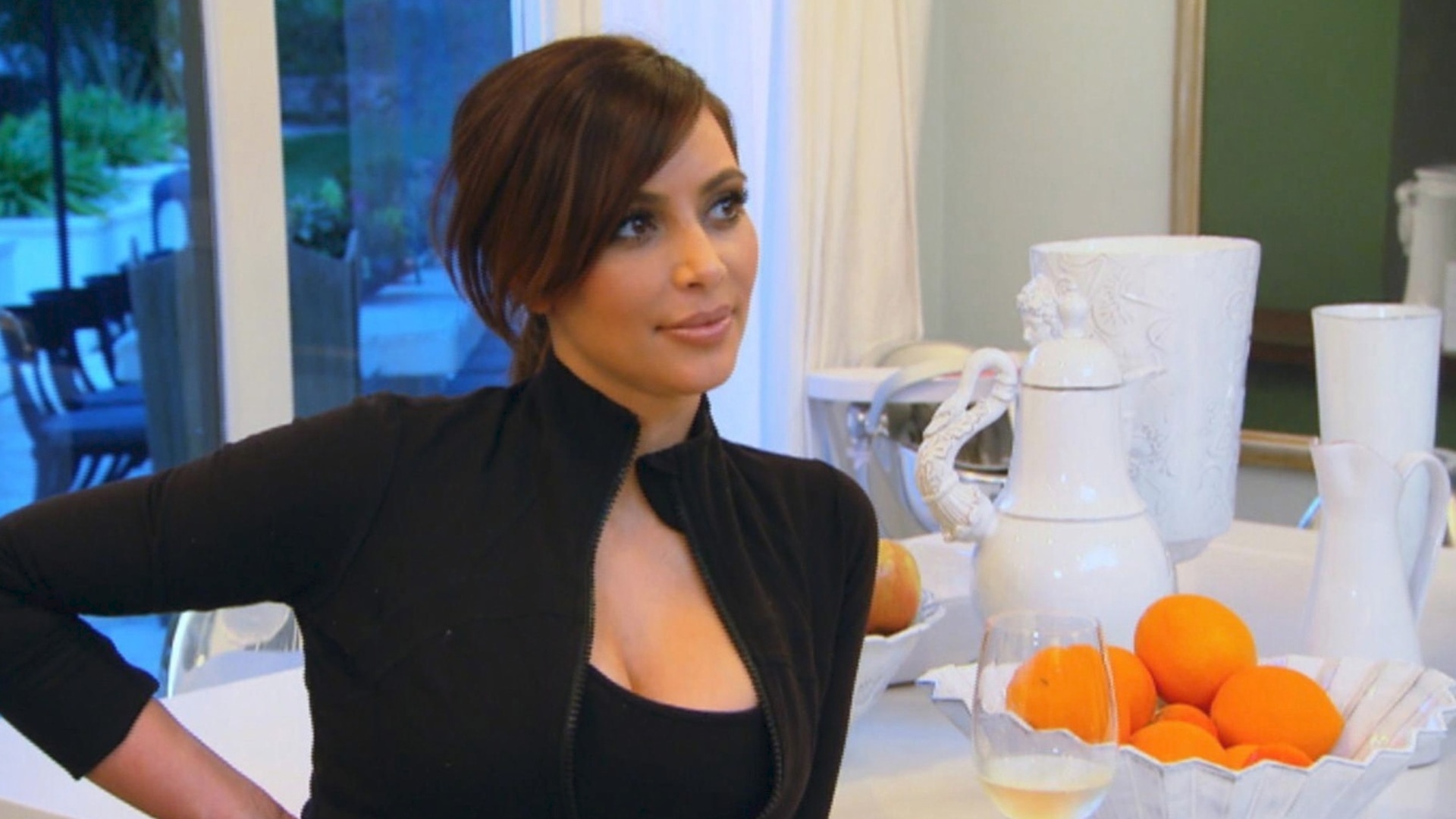 Watch Keeping Up with the Kardashians S9 Episode 8 on Disney+ South ...