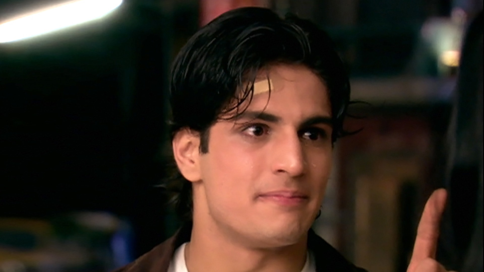 Watch Tere Liye S1 Episode 141 on JioHotstar