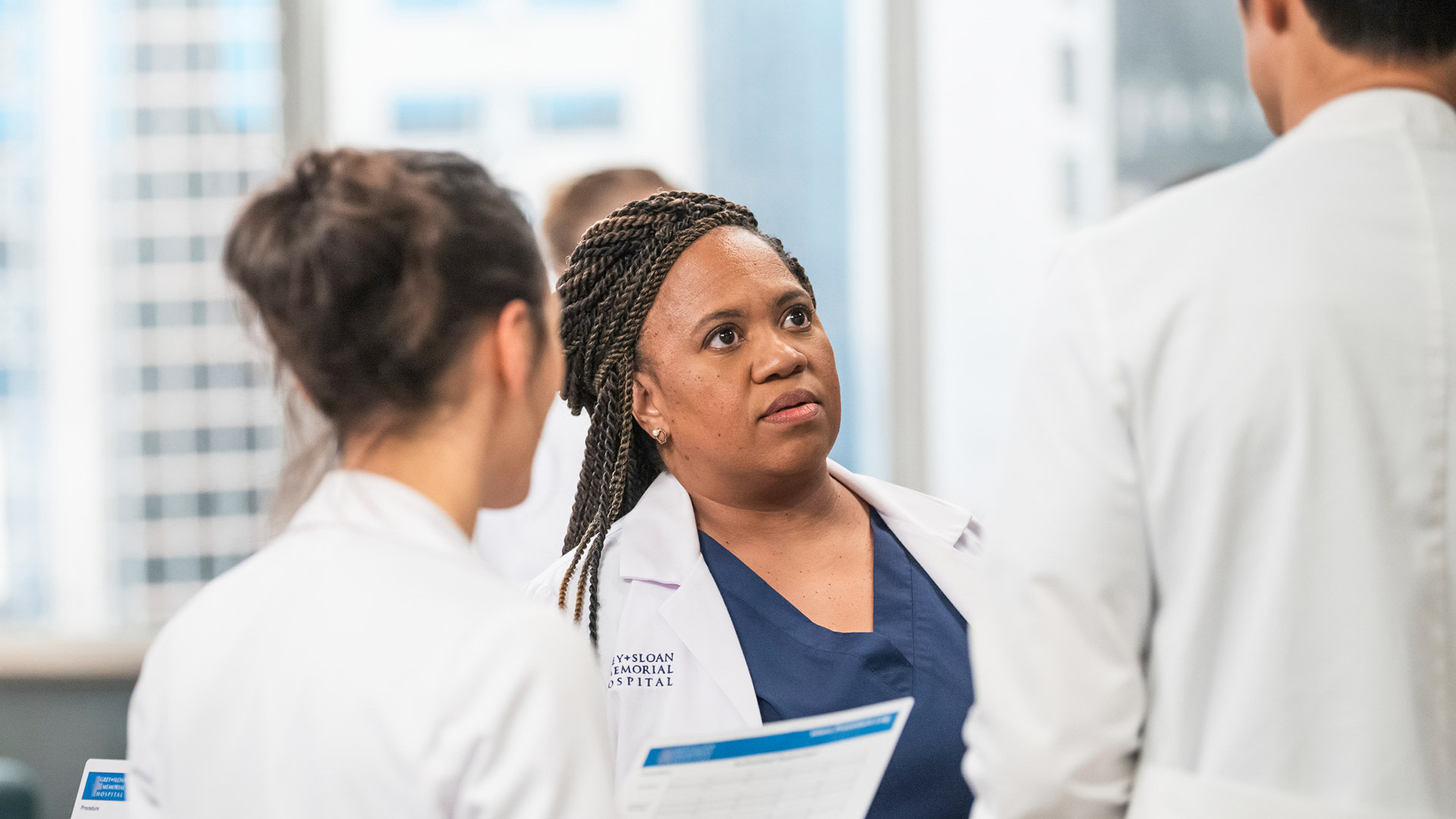 Nonton Keep the Family Close Season 20 Episode 2 - Keep the Family ...