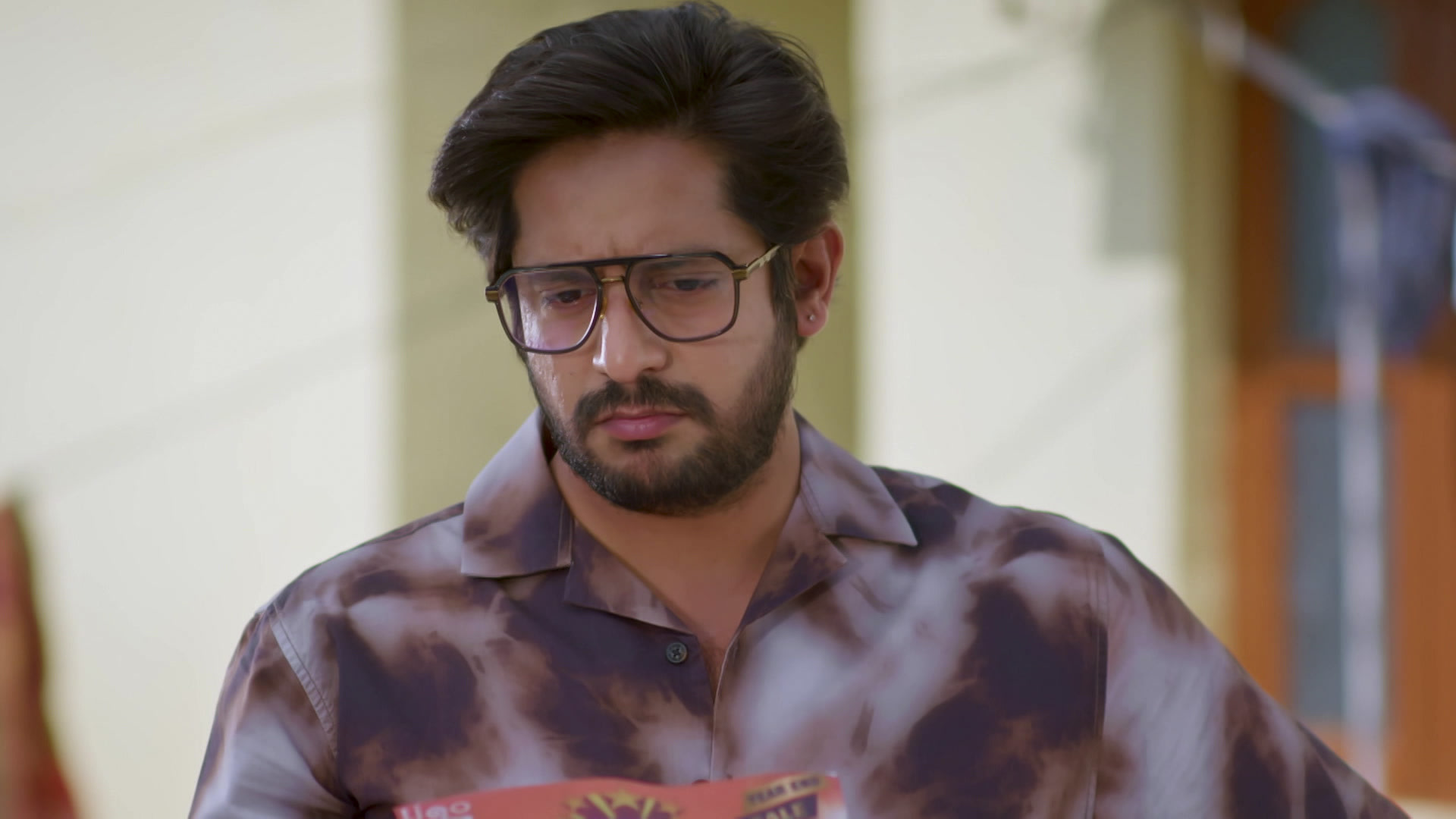 Watch Sharade S1 Episode 341 on JioHotstar
