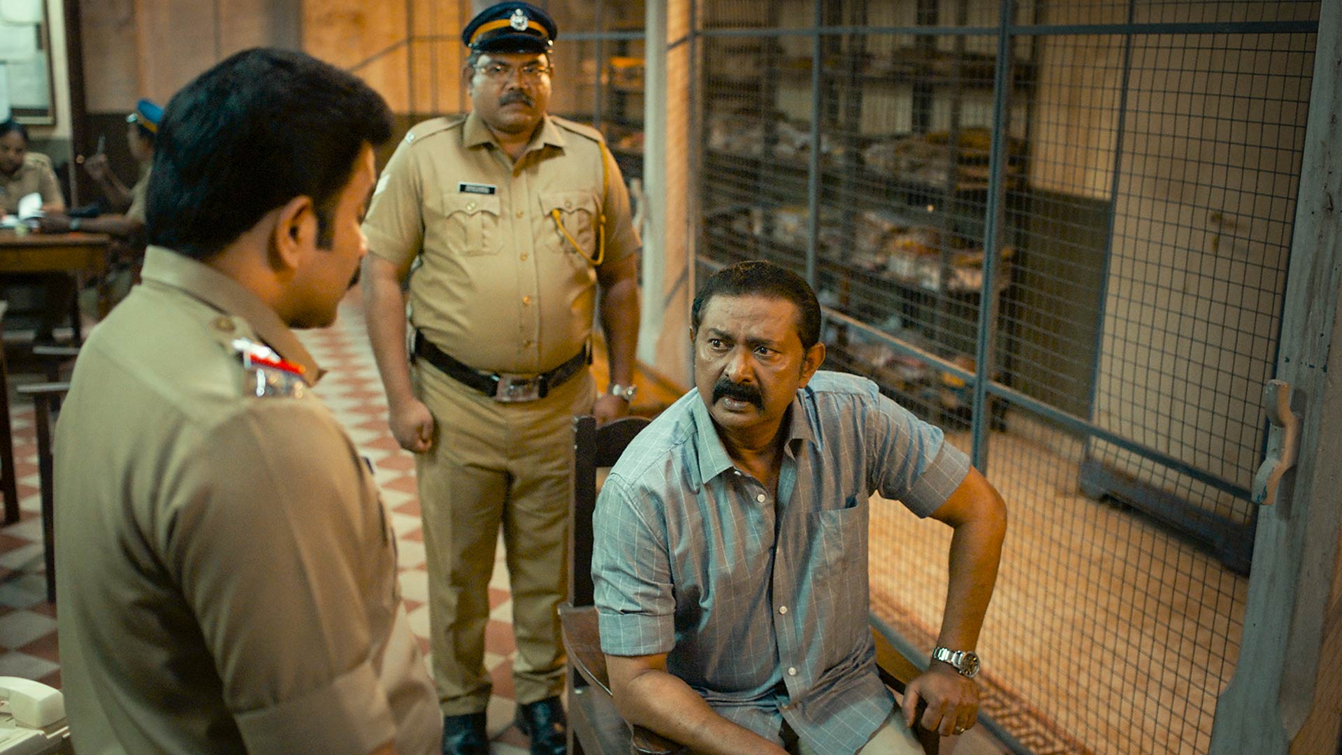 Watch Kerala Crime Files: The Search for CPO Ambili Raju S1 Episode 6 ...