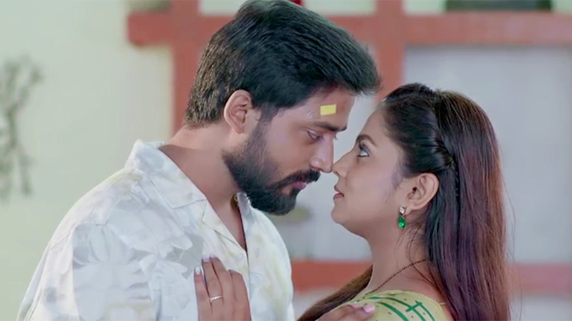 Watch Guppedantha Manasu S1 Episode 909 on JioHotstar