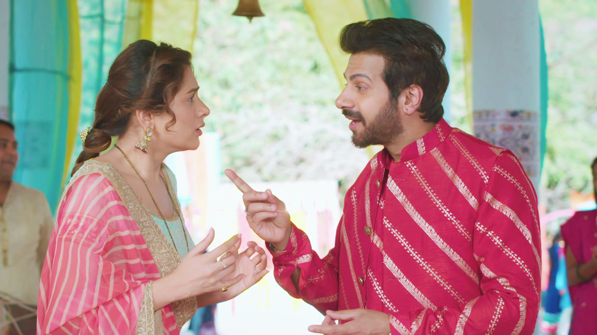 Watch Woh To Hai Albelaa S1 Episode 245 on JioHotstar