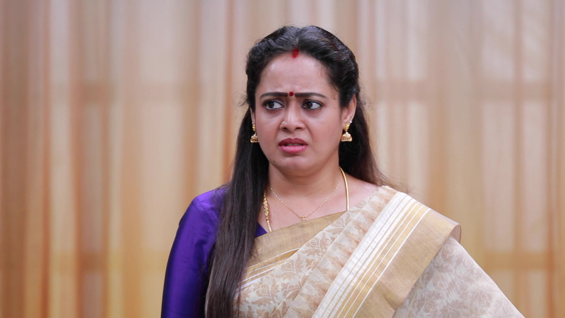Watch Mahanadhi S1 Episode 495 on JioHotstar