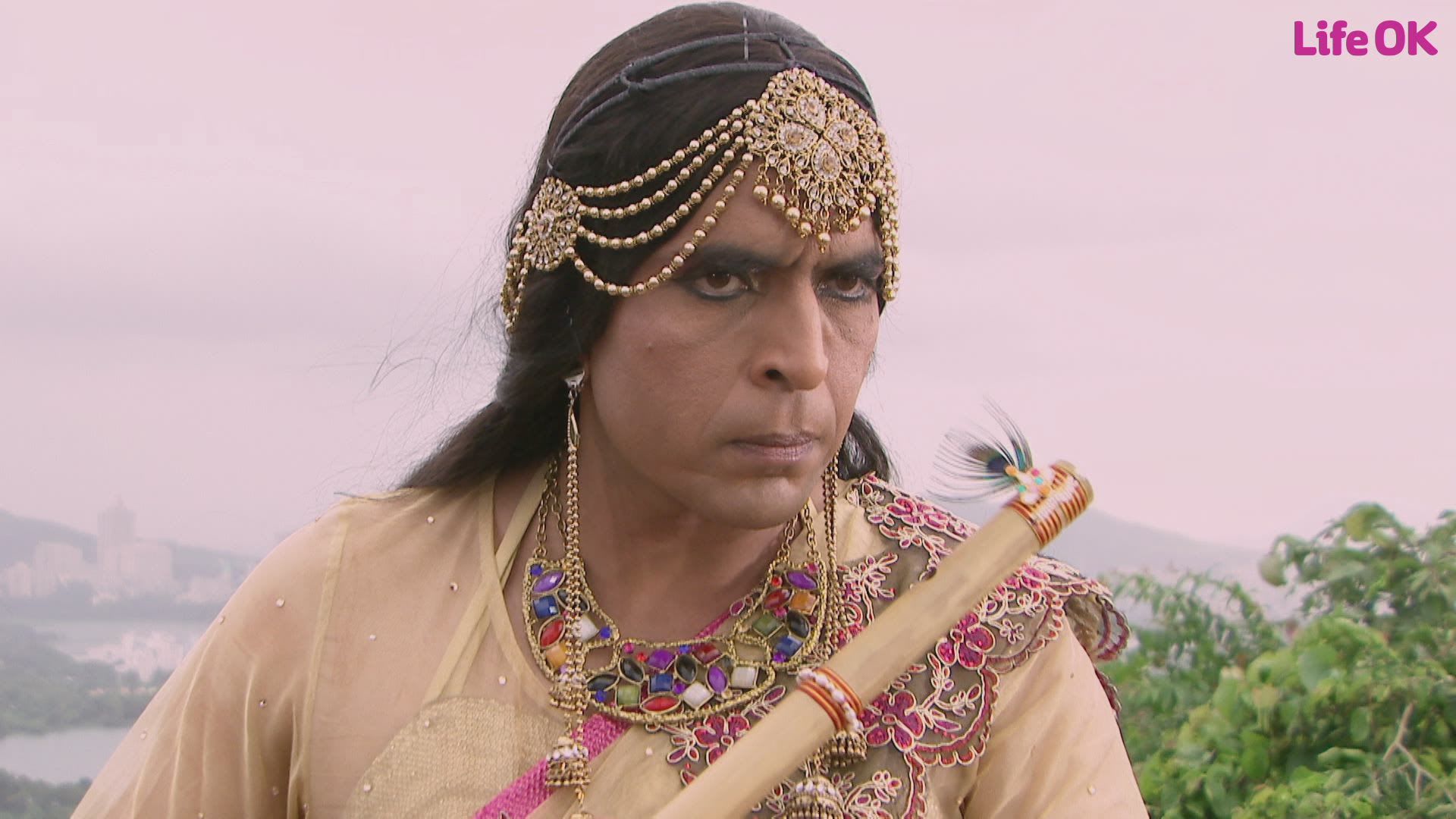 Watch a clip from Kalavati resolves to track Tara down on Hotstar