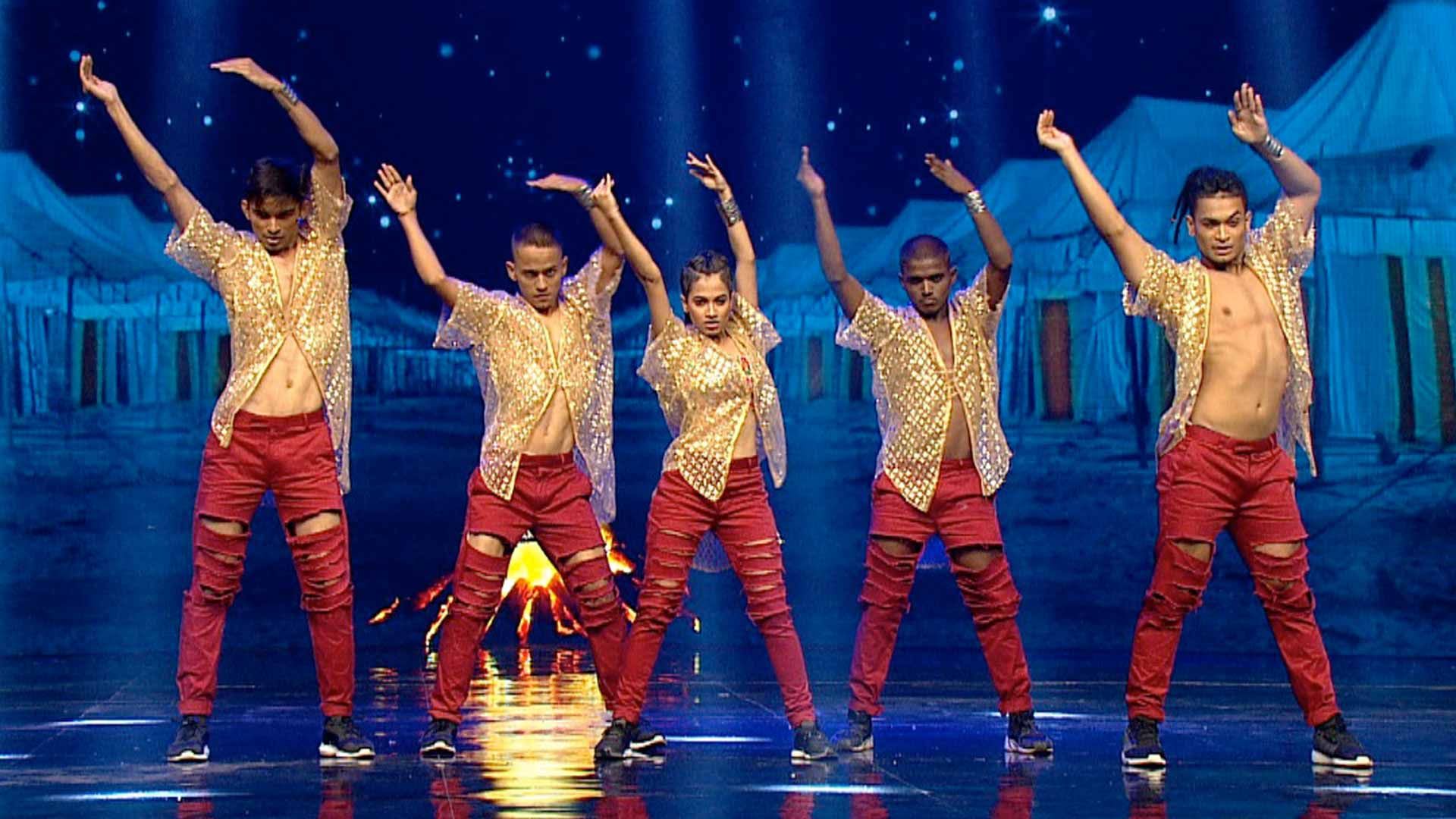 Watch a clip from Famous Crew Rocks the Stage on Hotstar