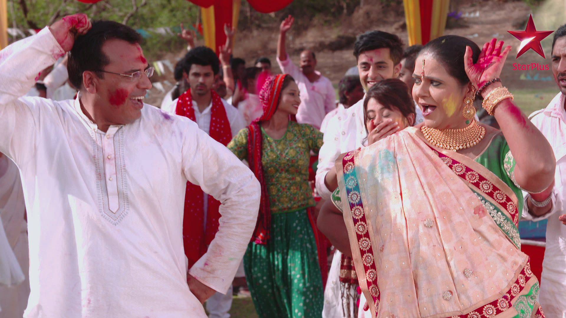 Holi Hai With The Modis! - JioHotstar