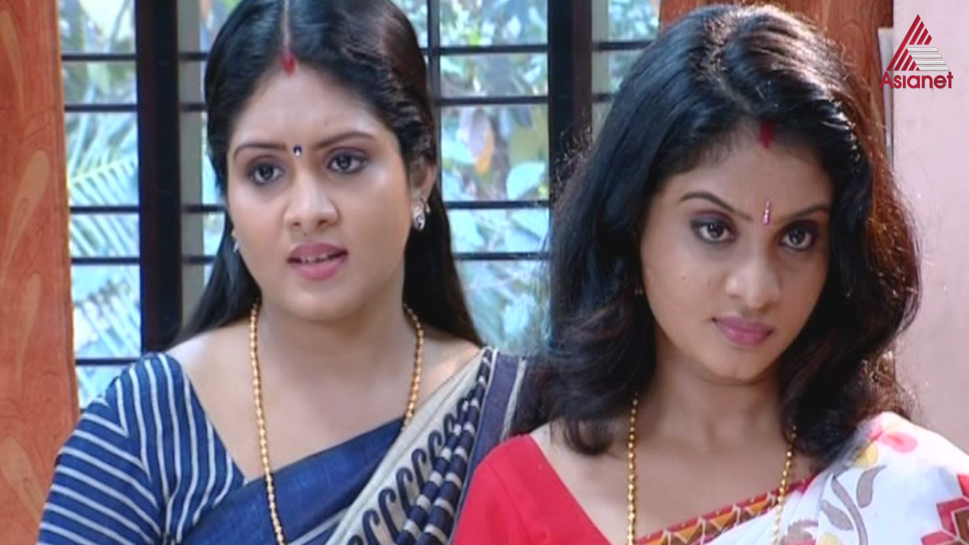 Watch Parasparam S7 Episode 6 on JioHotstar