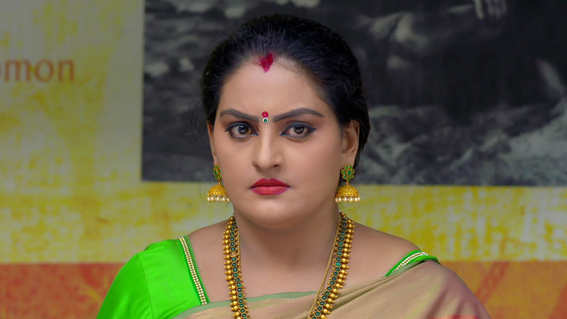 Watch Vanambadi S6 Episode 21 on JioHotstar