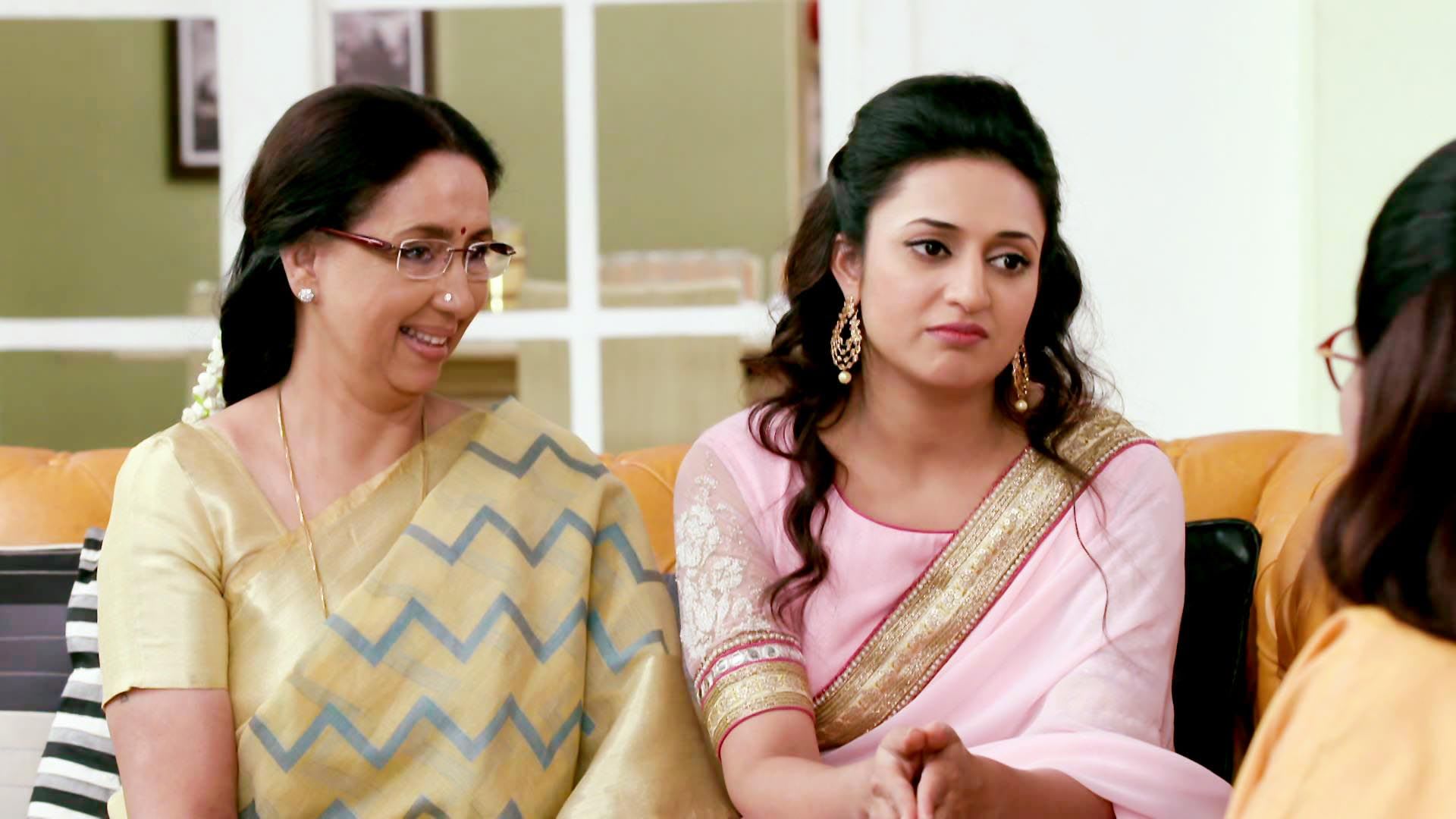 Watch Yeh Hai Mohabbatein S39 Episode 26 on JioHotstar