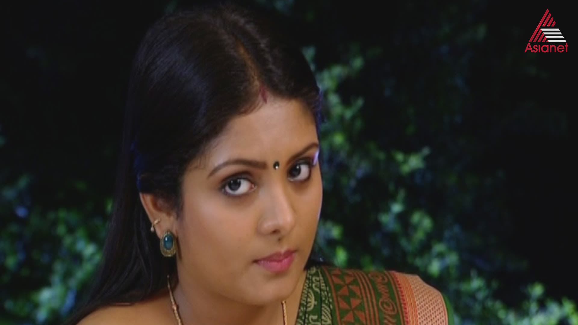 Watch Parasparam S8 Episode 11 on JioHotstar