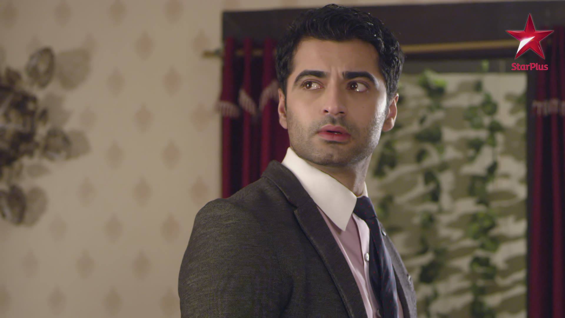 Watch Dahleez S1 Episode 33 on JioHotstar