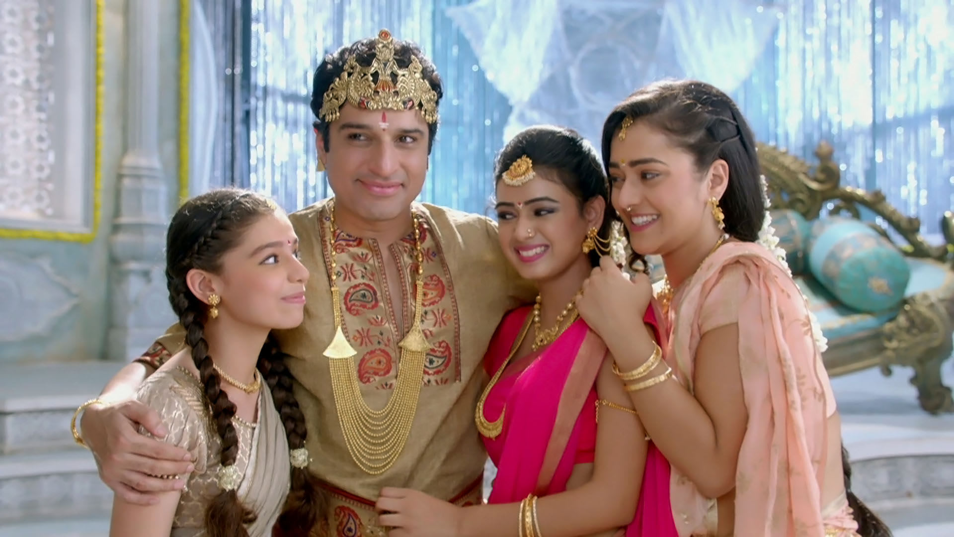 Watch Mayavi Maling Episode 1 on JioHotstar