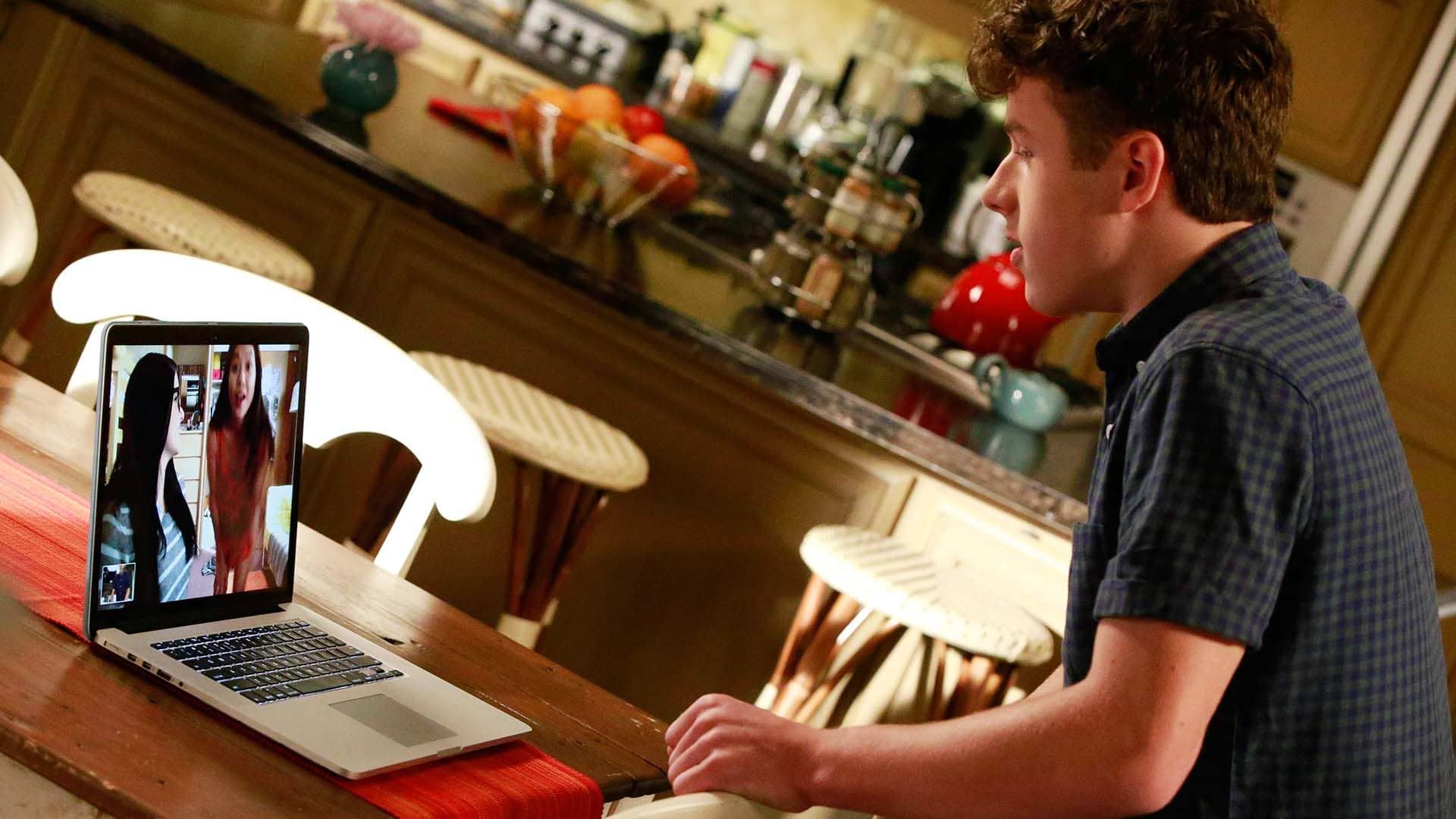 Stream The Closet Case Season 7 Episode 3 – The Closet Case on Disney+