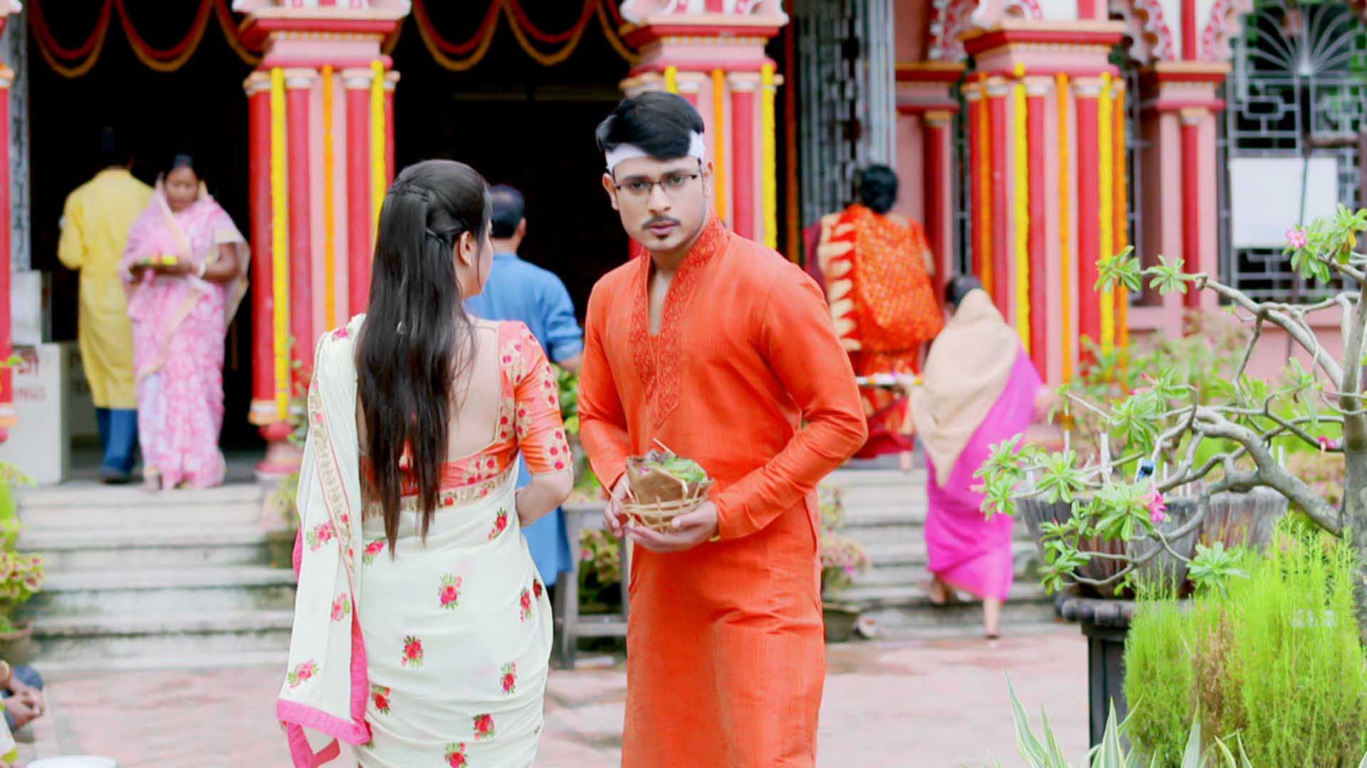 Watch Mayar Badhon S5 Episode 20 on JioHotstar