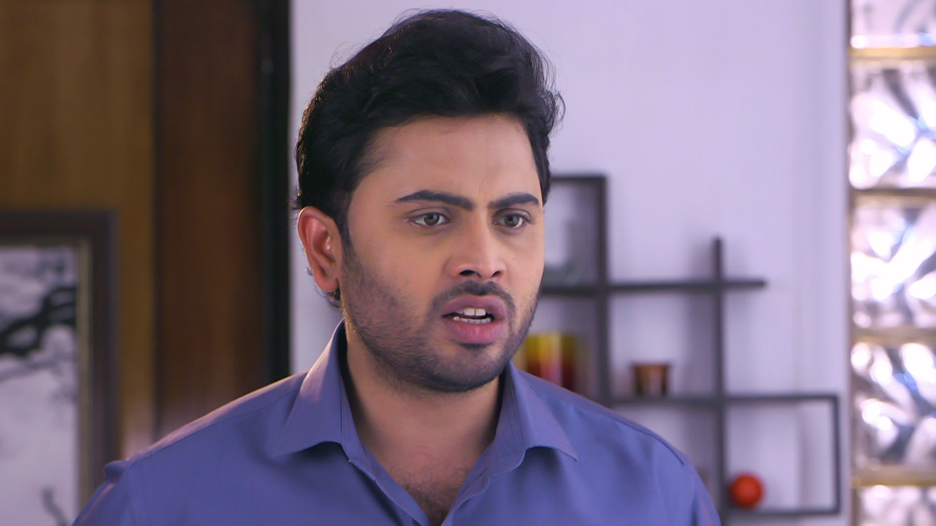 Watch Dhiraj Kidnaps Mayur Online