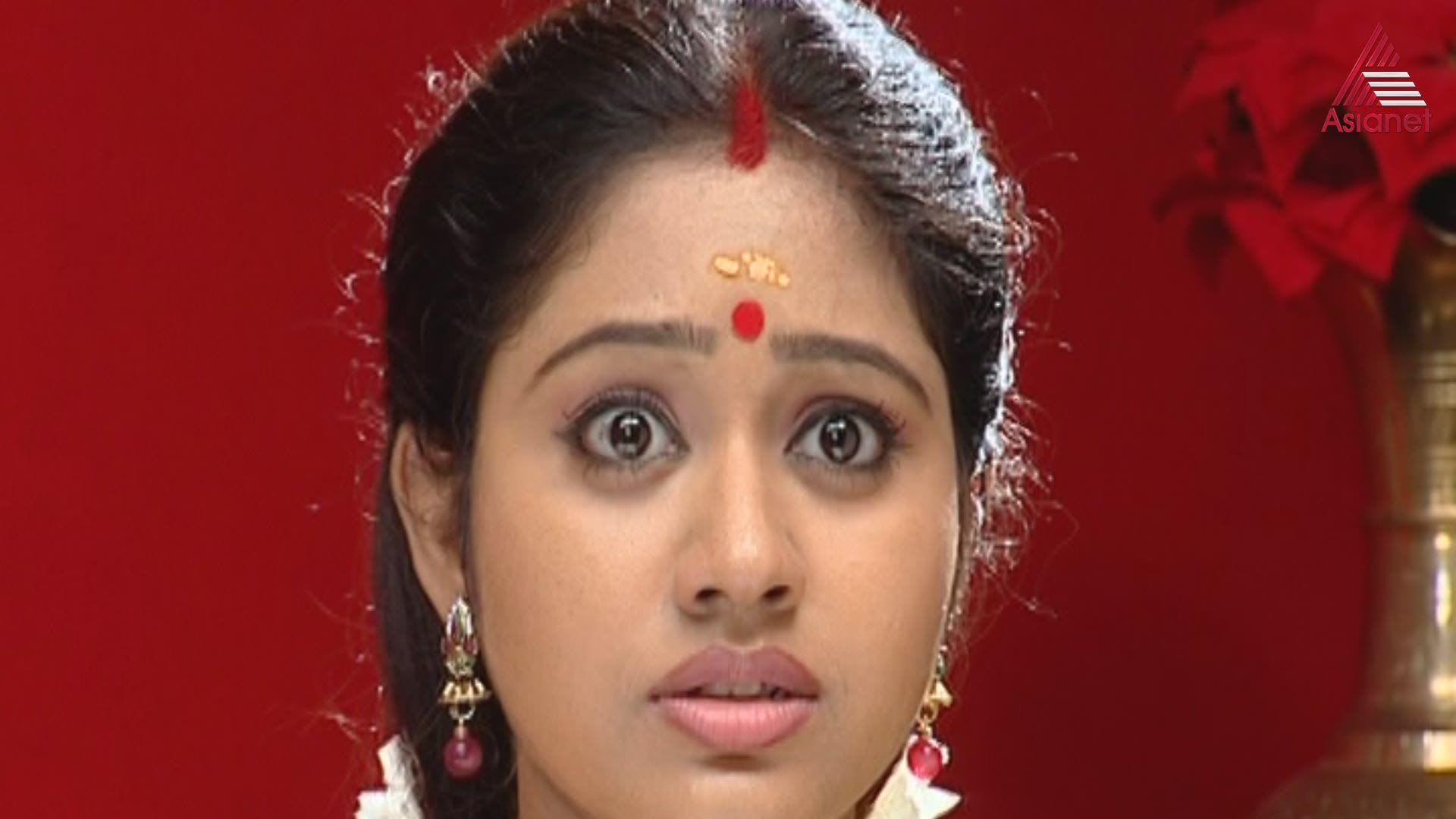 Watch Chandanamazha S5 Episode 38 on JioHotstar
