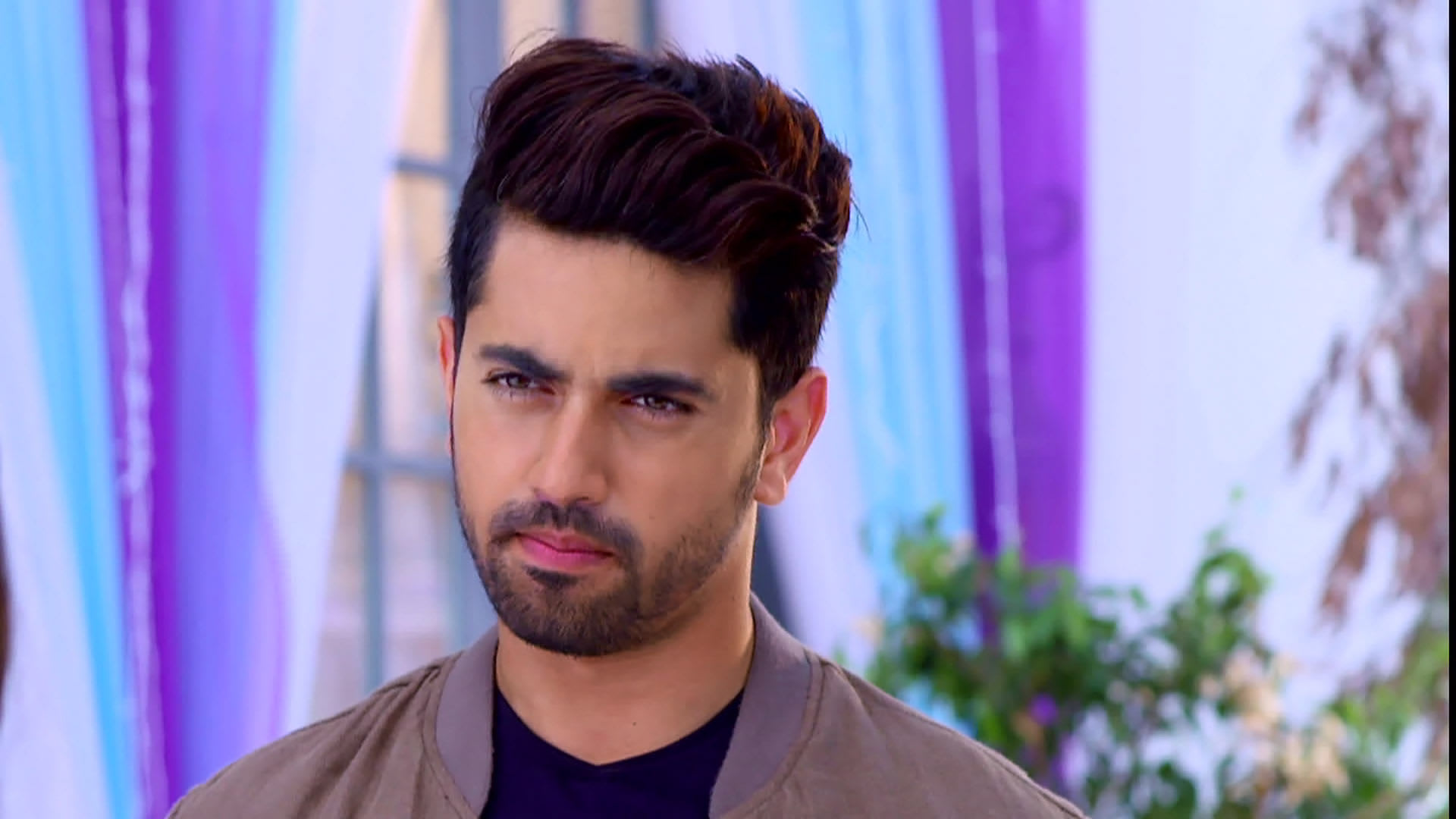 Watch Vezhambal S1 Episode 2 on JioHotstar