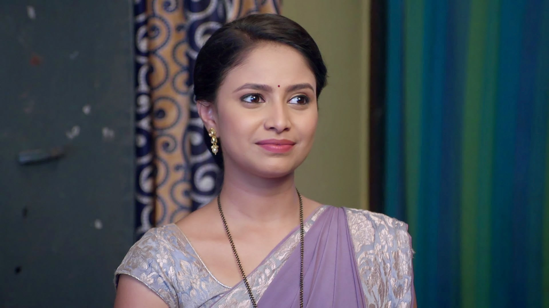 Watch Meera Confronts Rishikesh Online