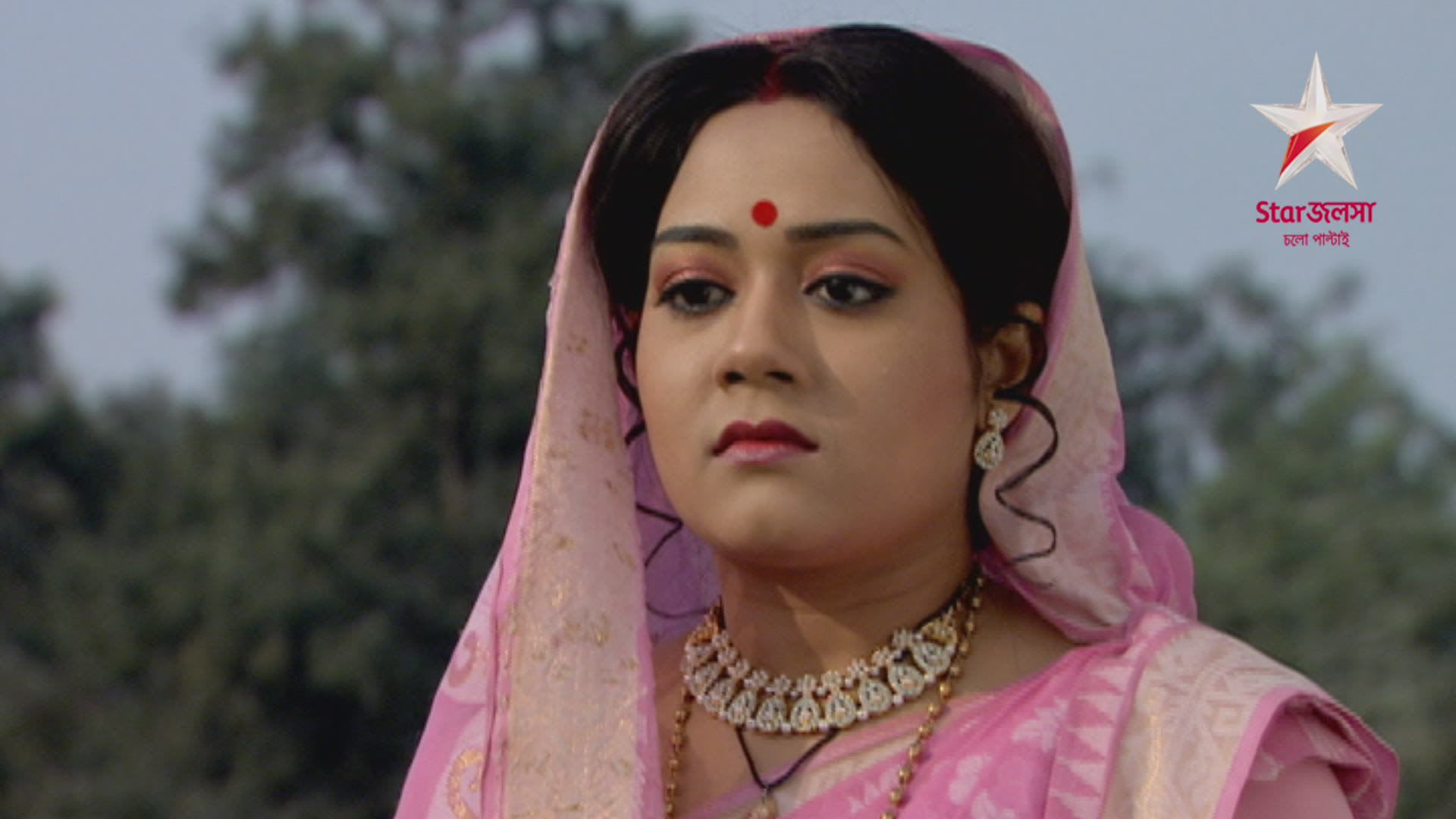 Watch Bodhuboron S12 Episode 8 on JioHotstar