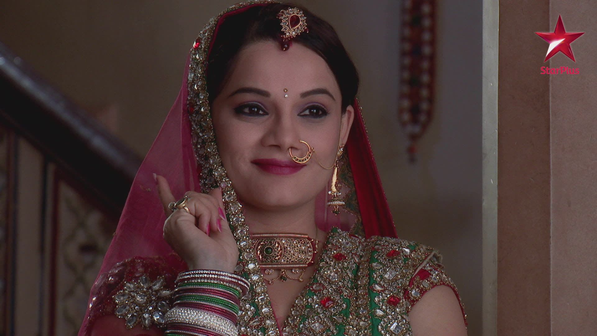 Watch Diya Aur Baati Hum Episode 48 on JioHotstar