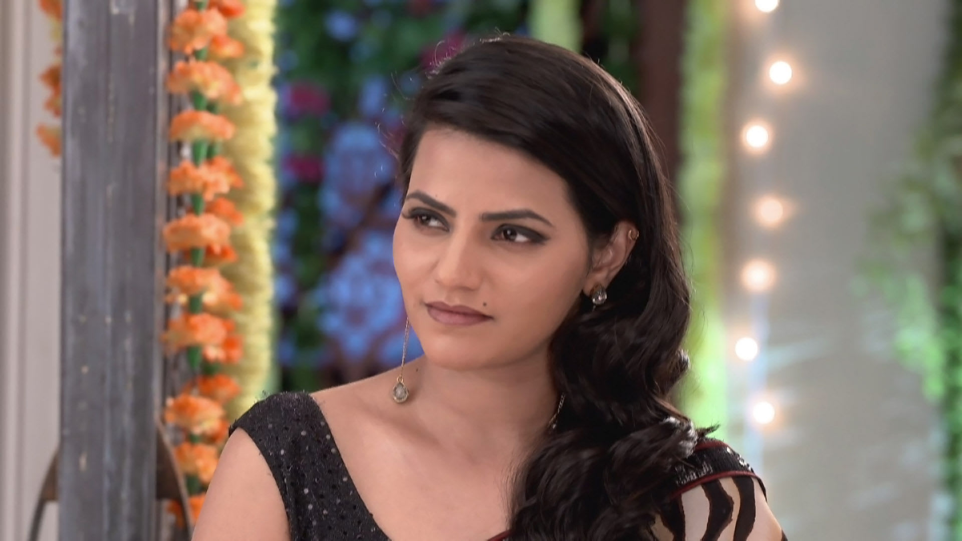 Watch Maya Plots against Pratap, Neha Online