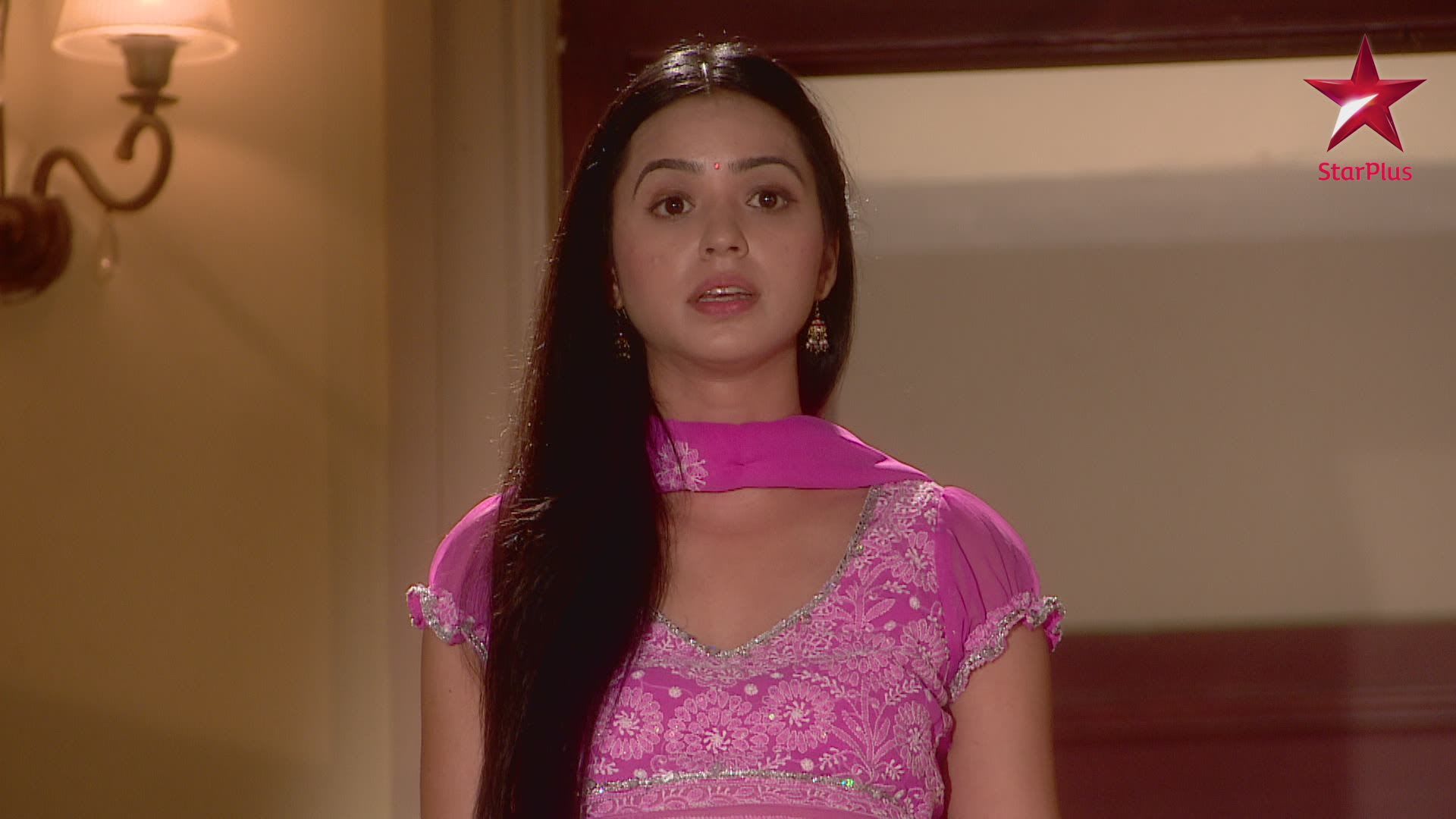 Watch Ek Hazaaron Mein Meri Behna Hai S14 Episode 1 on JioHotstar