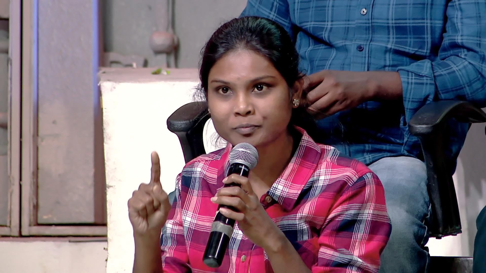 Watch Neeya Naana Episode 39 on JioHotstar