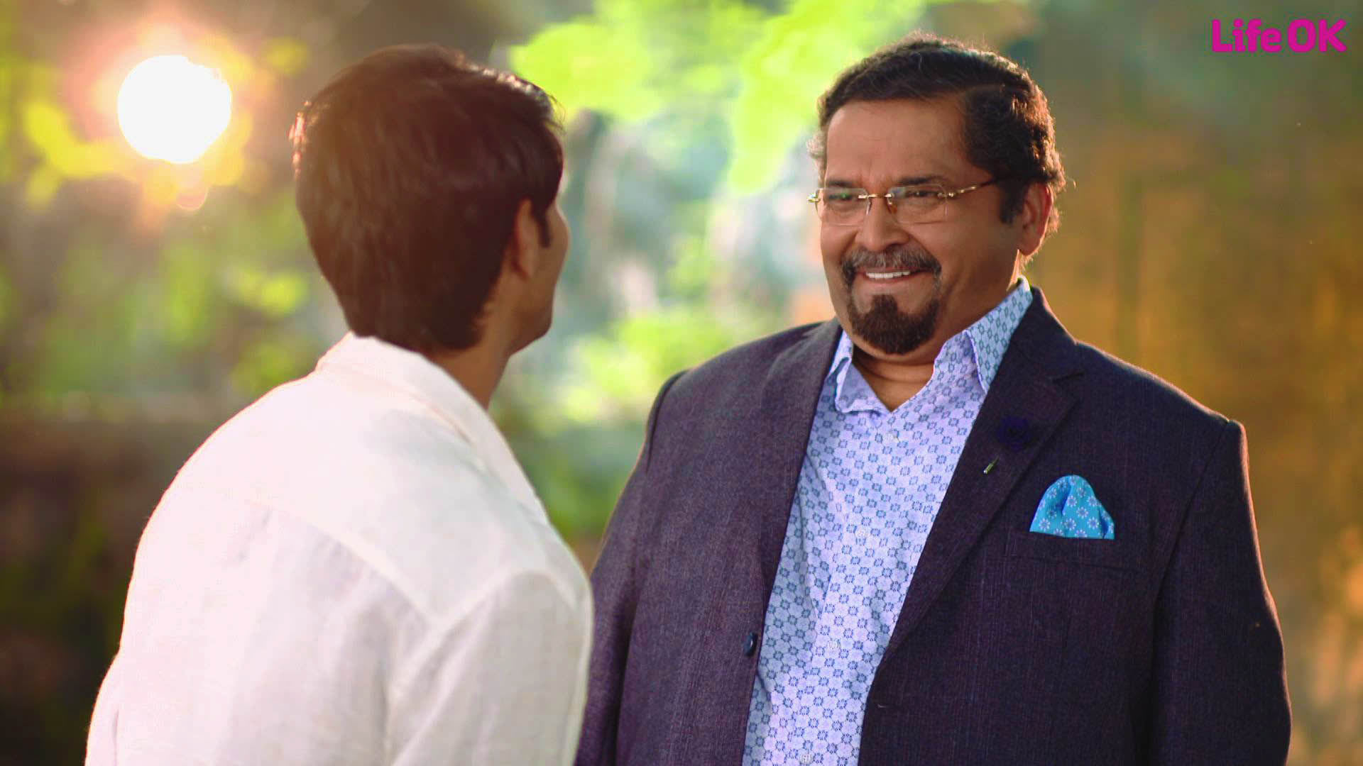 Watch Peter hires Yug Online