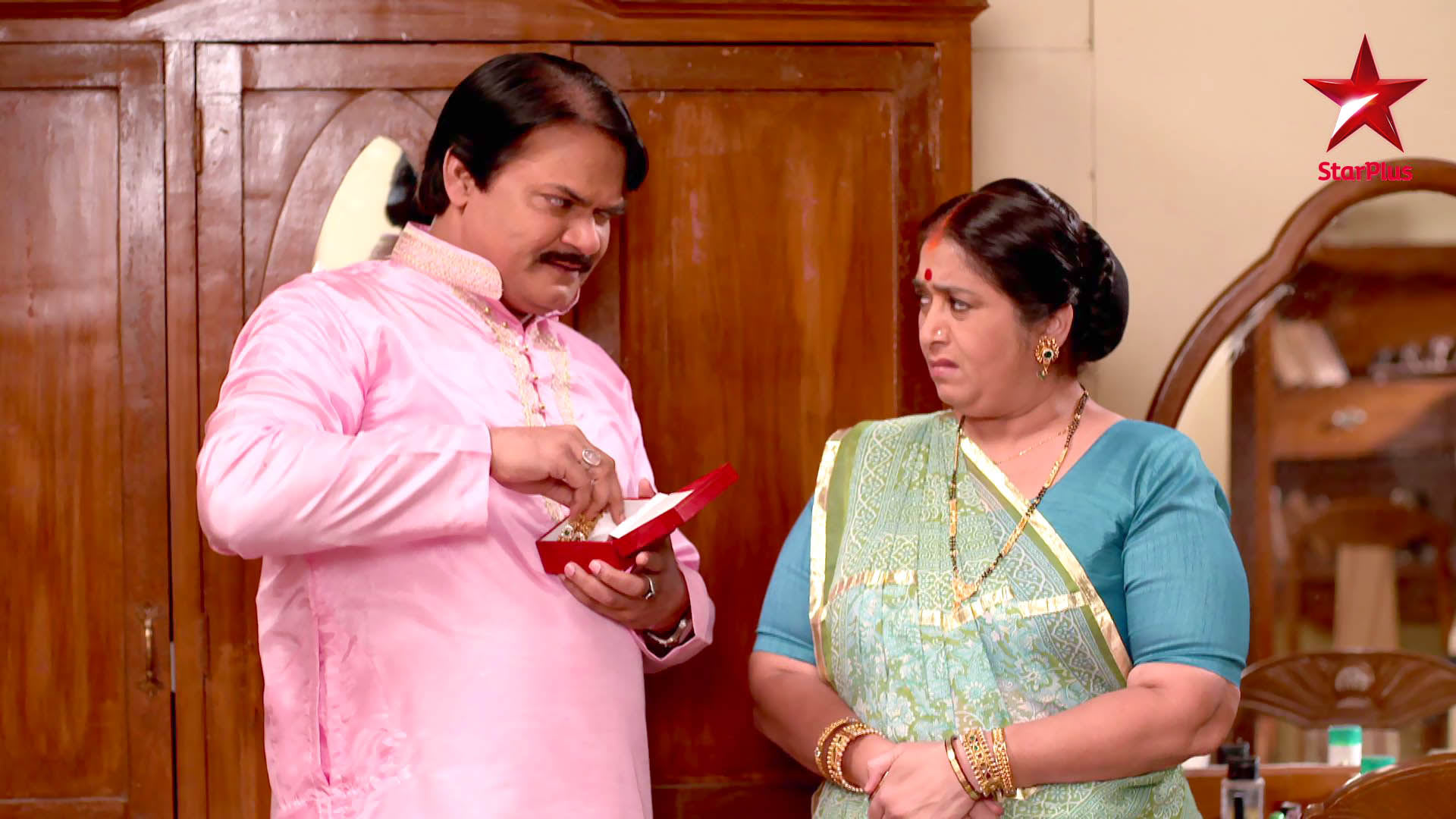 Watch Tu Mera Hero S13 Episode 1 on JioHotstar