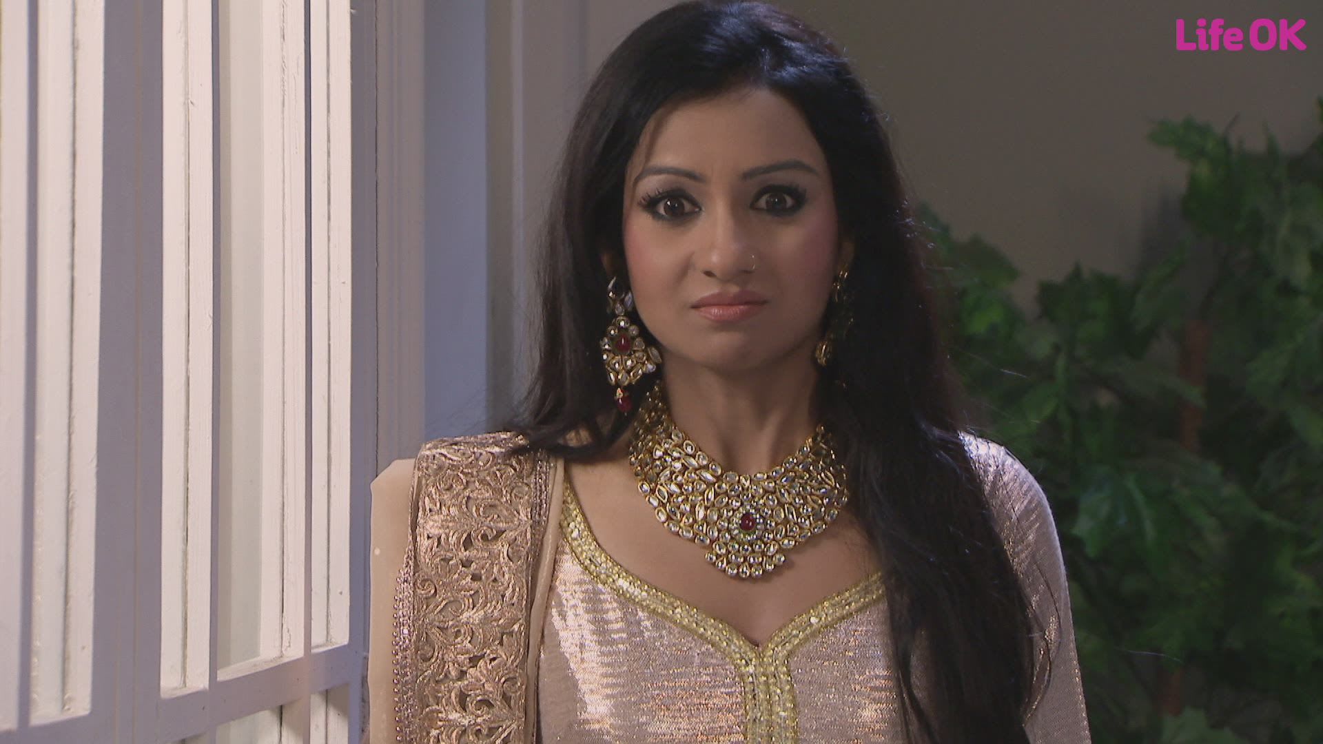 Watch Ek Boond Ishq S1 Episode 13 on JioHotstar