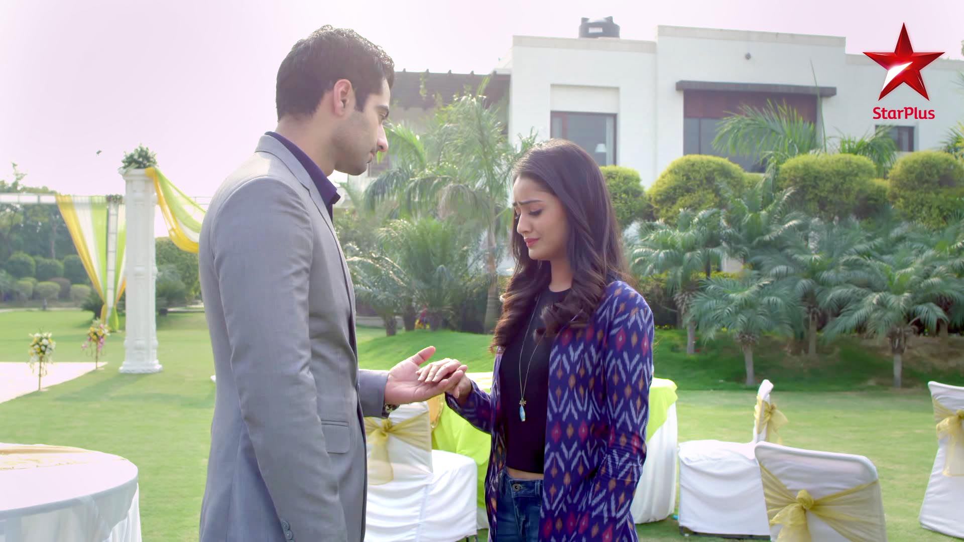 Watch Dahleez Episode 44 on JioHotstar