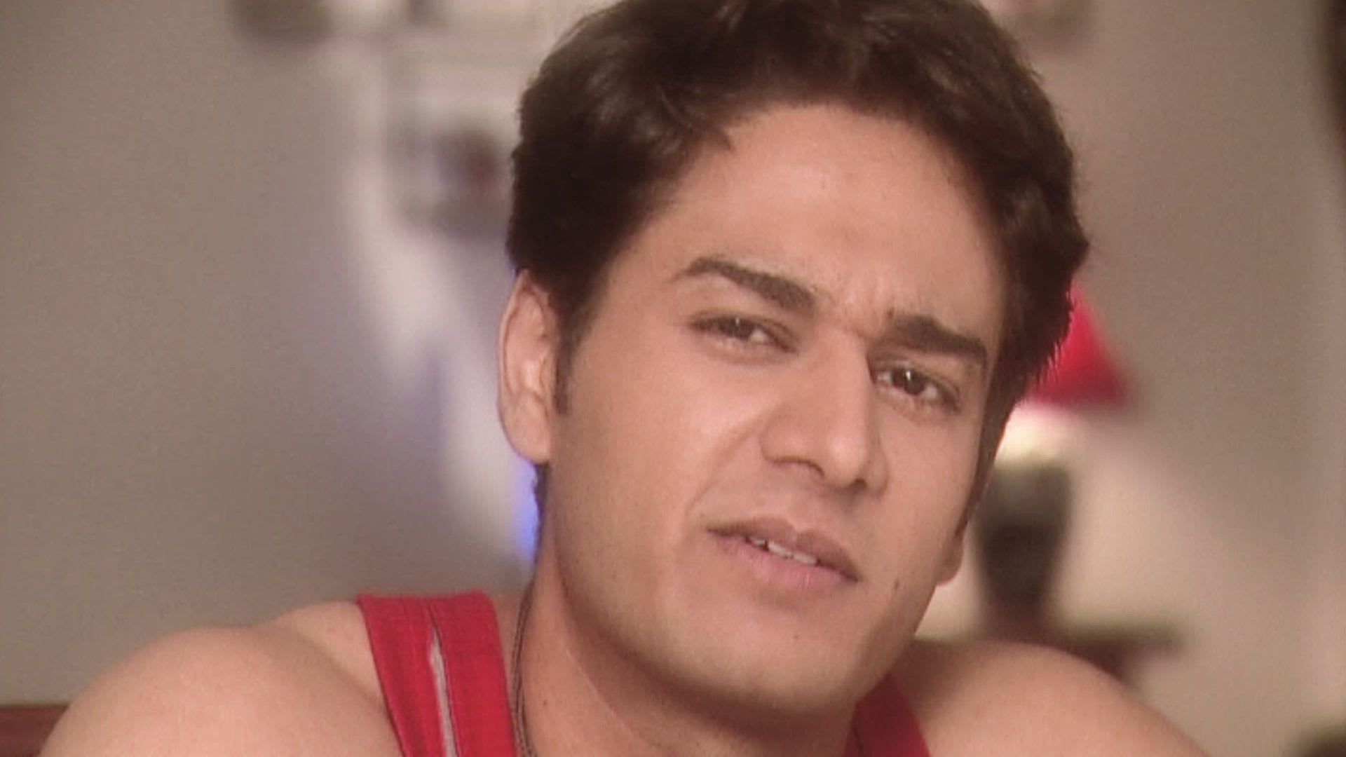 Watch Kumkum - Ek Pyara Sa Bandhan S15 Episode 44 on Disney+ Hotstar