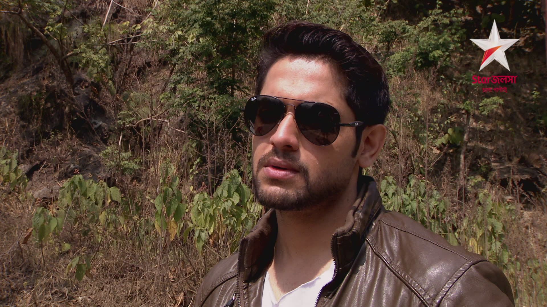 Watch Ichche Nodee S1 Episode 6 on JioHotstar