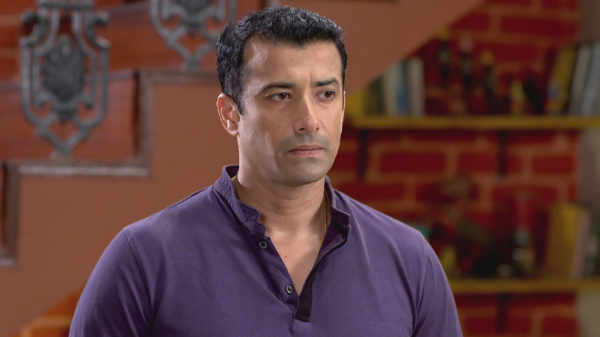 Watch Ranajay Annoys His Family Online