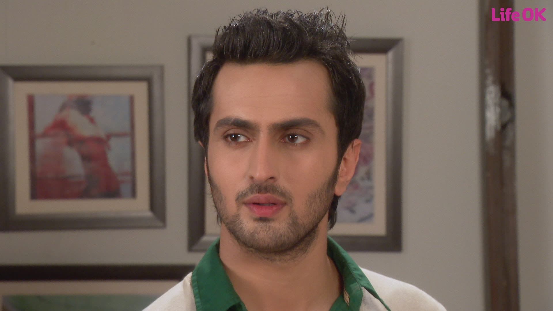 Watch Gustakh Dil S7 Episode 8 on JioHotstar