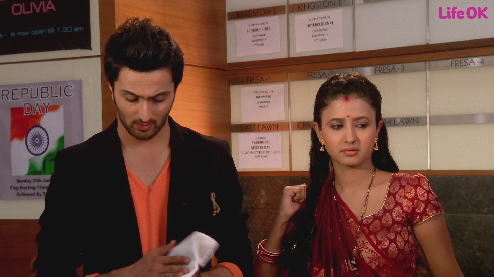 Watch Gustakh Dil S8 Episode 3 on JioHotstar