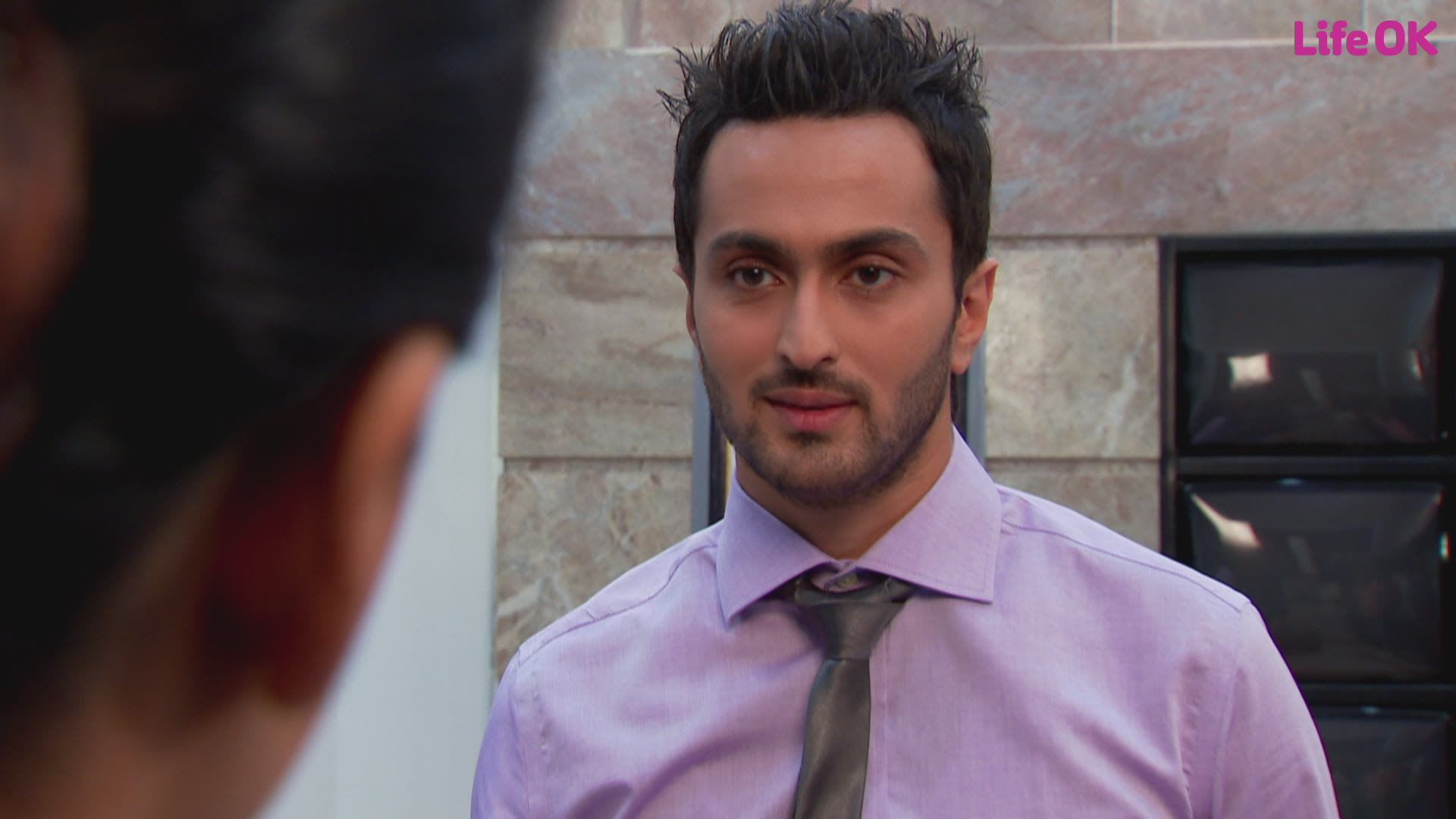 Watch Gustakh Dil Episode 8 on JioHotstar