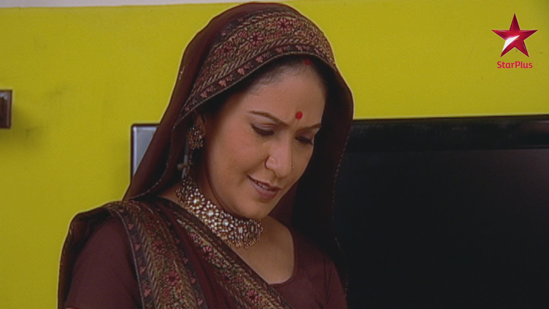 Watch Yeh Rishta Kya Kehlata Hai Episode 28 on JioHotstar