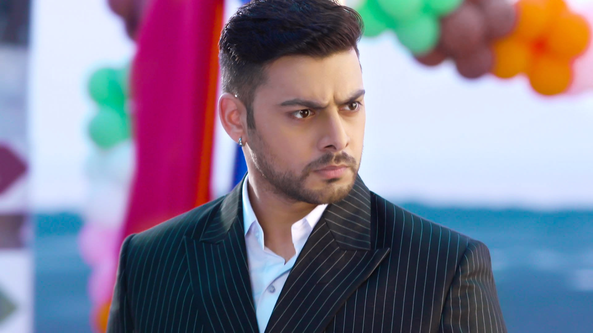 Watch Vidyut Questions Avni Online