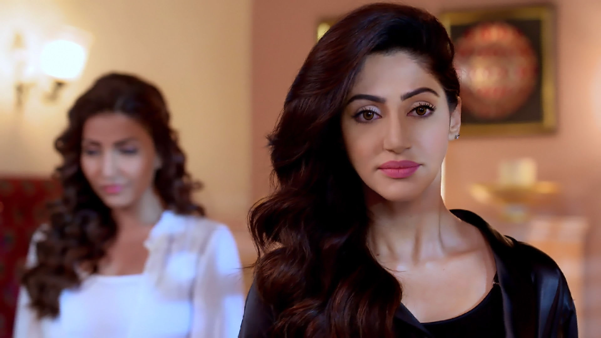 Watch kadhala-kadhala only on Watcho