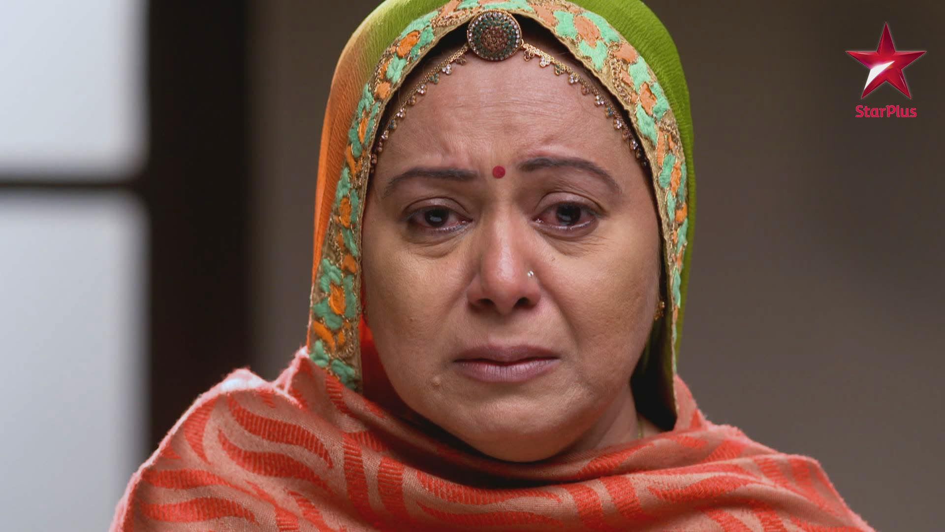 Watch Diya Aur Baati Hum Episode 36 on JioHotstar