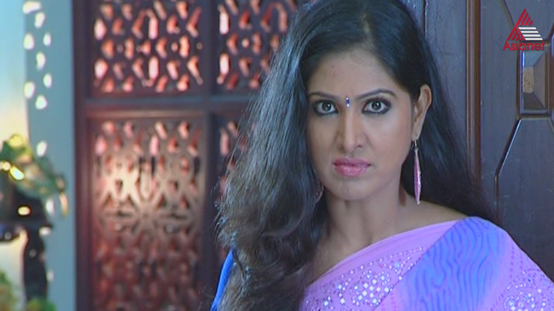 Watch Balaganapathy S8 Episode 9 on JioHotstar