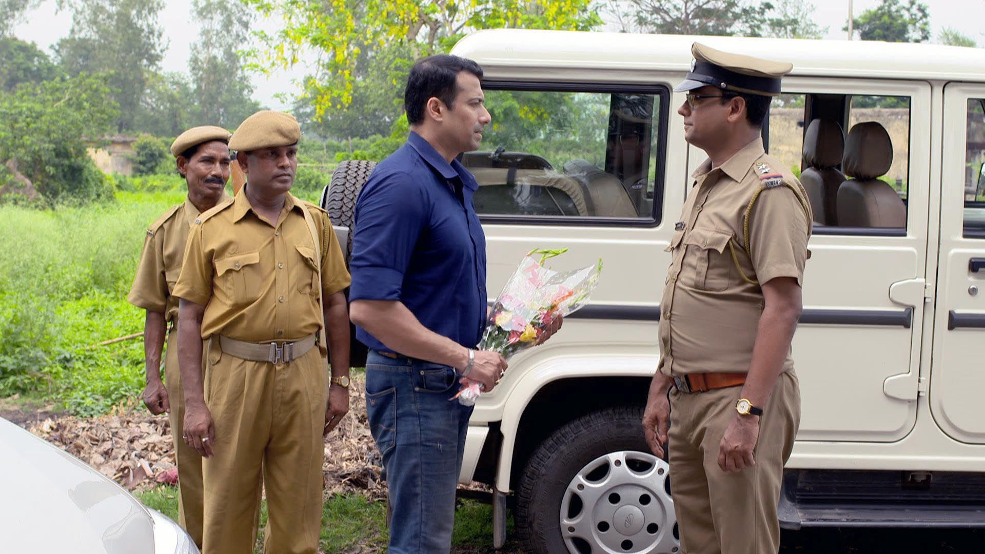 Watch Ranajay Reaches the Village Online