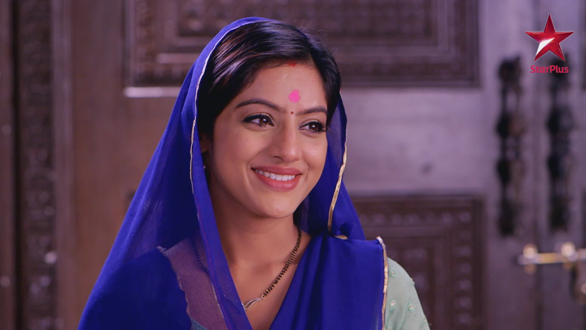 Watch Diya Aur Baati Hum Episode 17 on JioHotstar